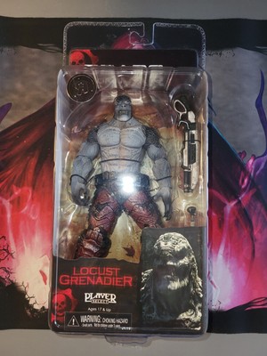 NECA Player Select 2010 Gears of War 2 Locust Grenadier ( ️Toys R Us ...