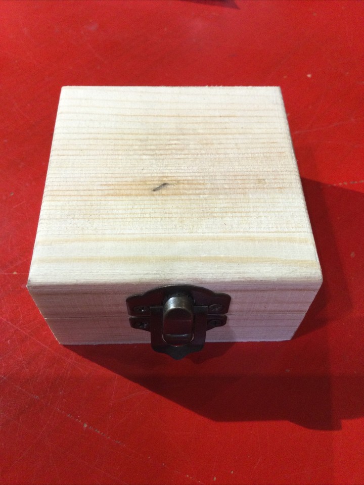 Miniature Derringer 2mm Pinfire Gun with Bullet Shell berloque In Wood ...