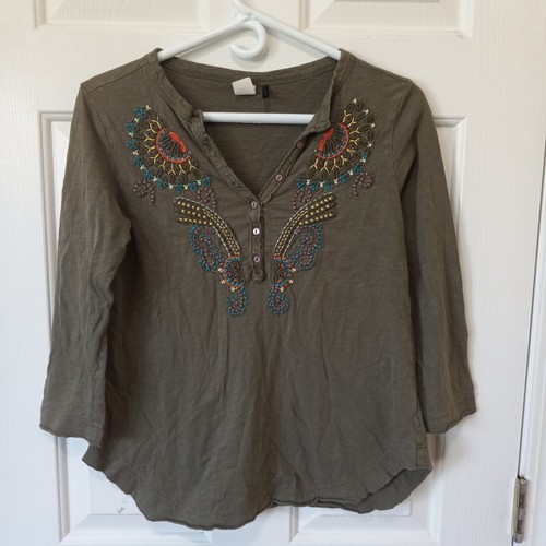 AKEMI + KIN Anthropologie Women's green Cotton Embroidered Casual Top ...