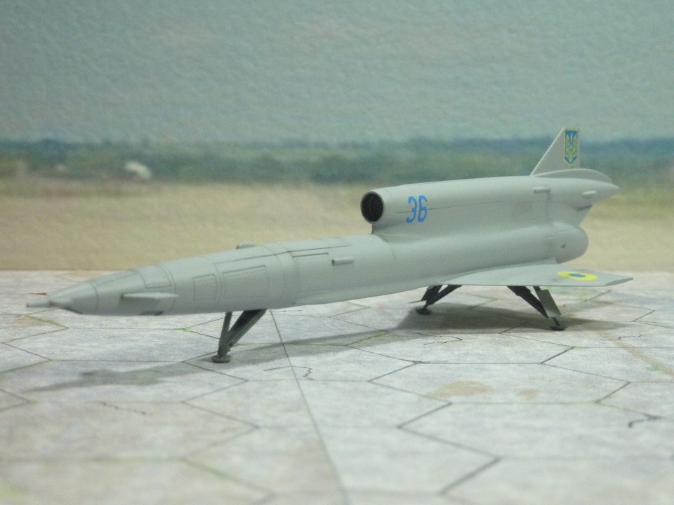 Tupolev Tu-141 Strizh Drone Ukrainian 1/72 kit pro-built & finished for ...