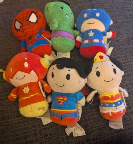 Hallmark Itty Bitty Marvel Spider Super Man Wonder Woman Captain Flash ...