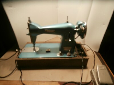 vintage Dressmaker sewing machine Deluxe precision, premier S30ICC | eBay