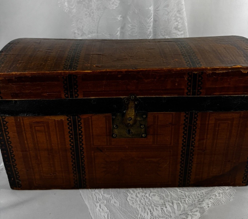 Antique Doll Trunk With Tray 1892 Doll Trunk 16 IN Wood Paper ...
