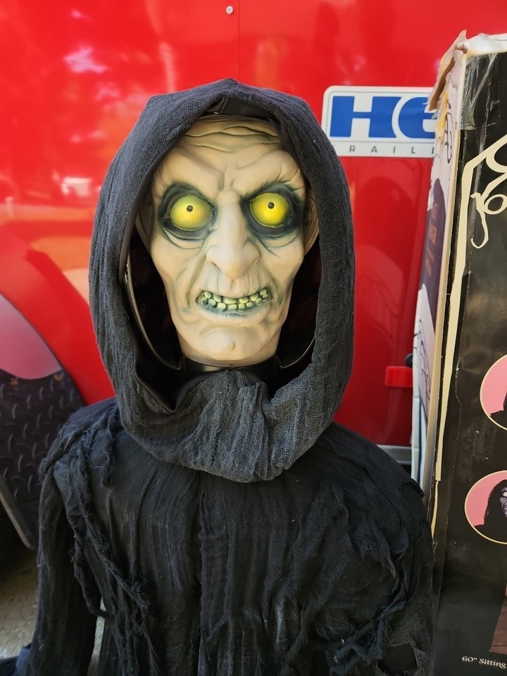 Face changer Halloween prop animatronic Magic Power 60” Life Size ...