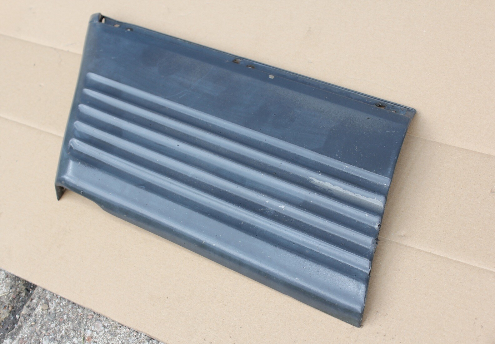 Original MERCEDES W126 Left Side Front Fender Cladding Trim for sale ...