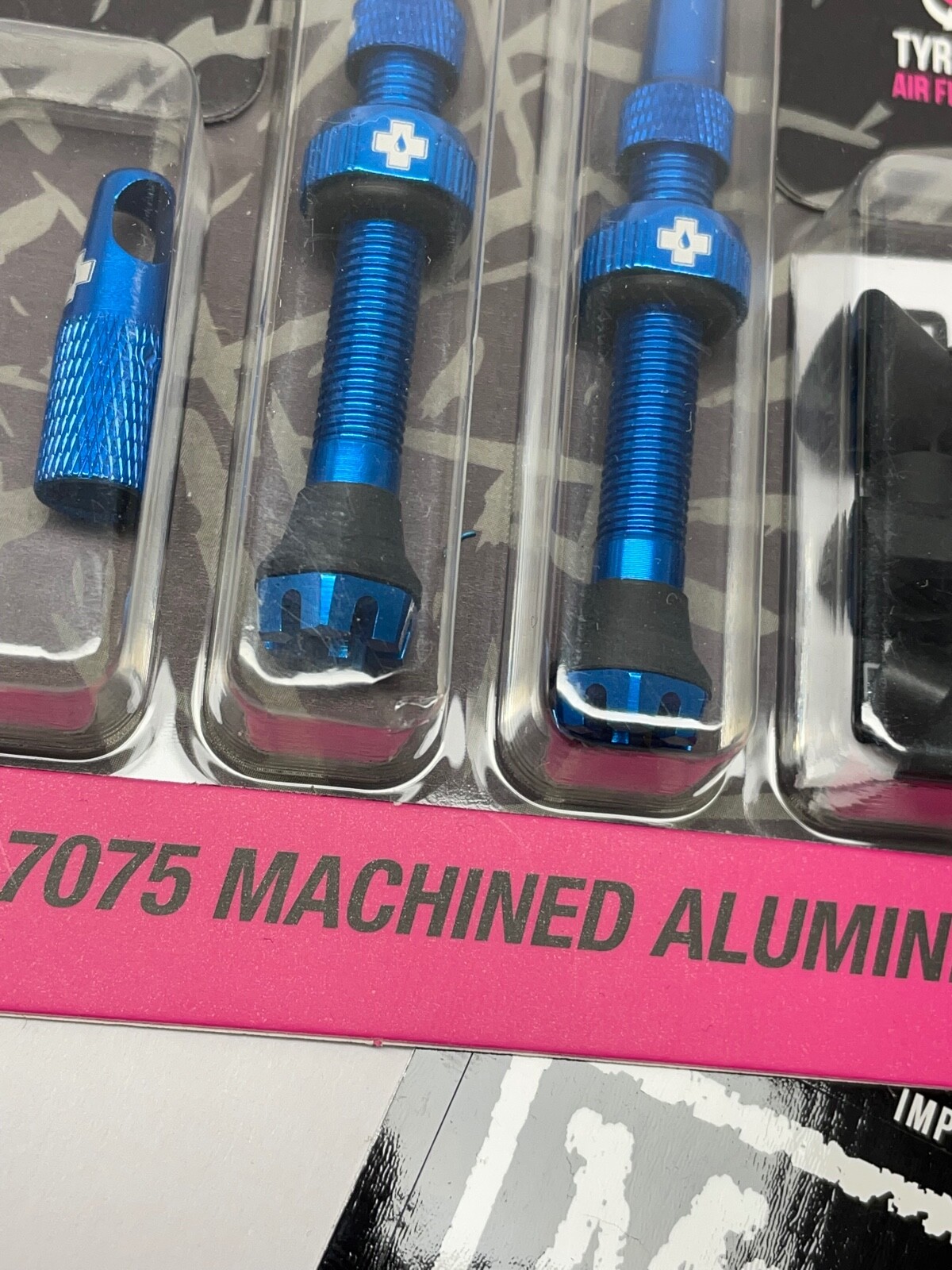 Muc-Off Tubeless V2 Valve Set 44mm - Blue MTB Road Cross CX Jump Bike ...