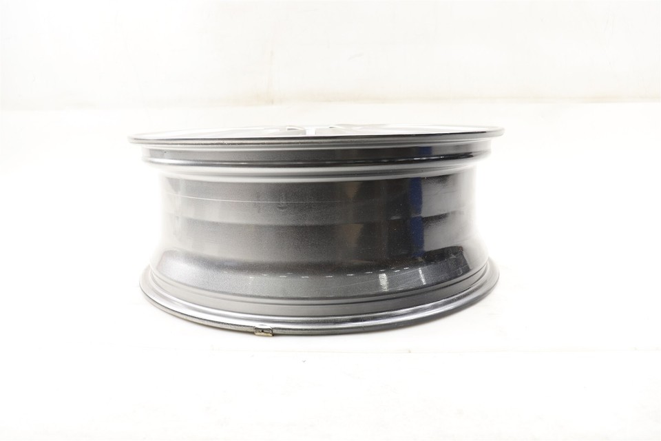NEW OEM 20"x7.5" Hyper Silver Alloy Wheel Rim 52910S8330 for Palisade ...