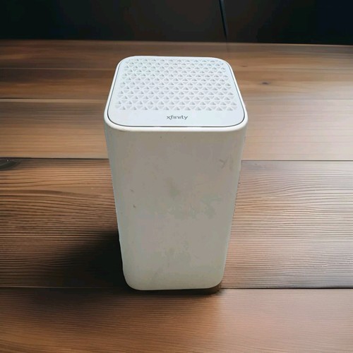 Xfinity Home WiFi Router Modem 4-Ports White XB7-CM & Power Adapter No ...