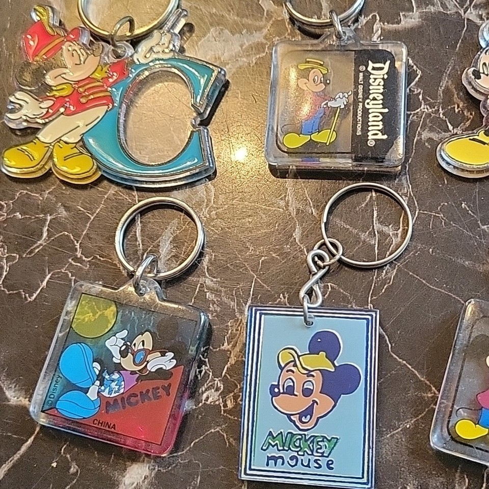 Lot of Mickey mouse walt disney Vintage key chains disneyland world ...