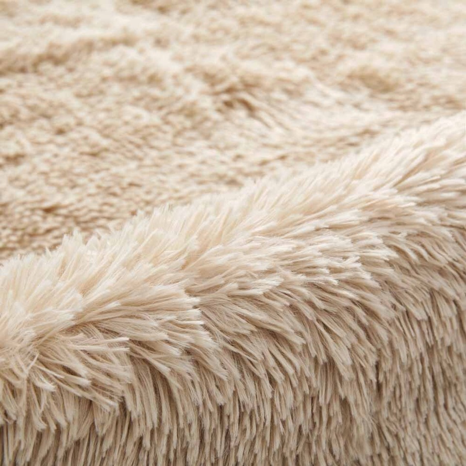 Fluffy Rugs Large Shaggy Rug Living Room Bedroom Anti-Slip Soft Carpet ...