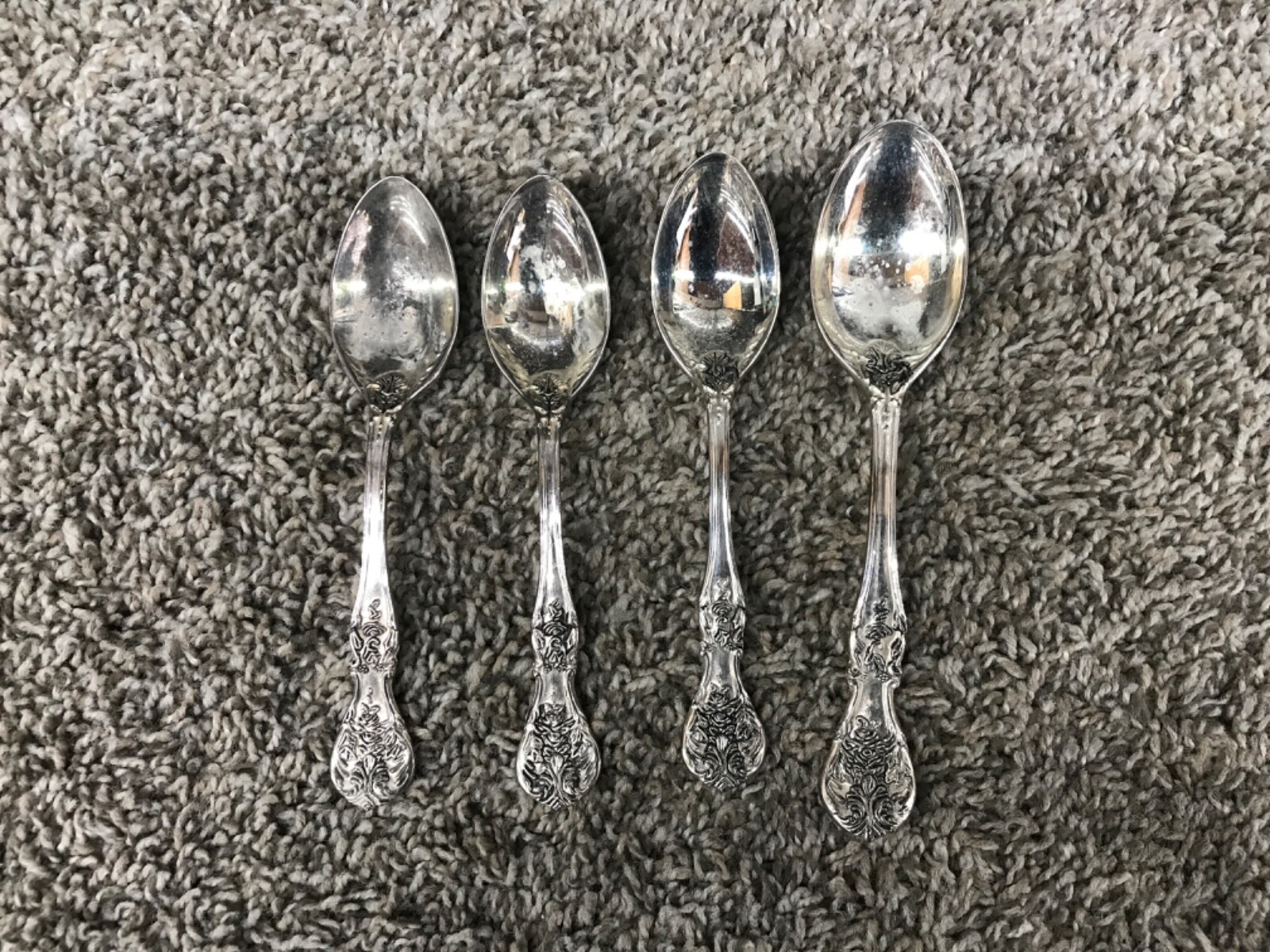 1847 Roger Bros. IS Remembrance 62 Piece Silverware Set | eBay