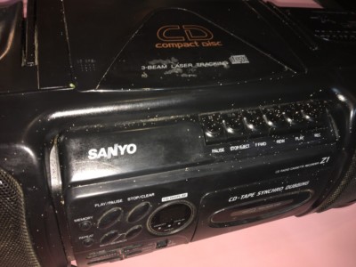 Sanyo mcd-z1 CD AM/FM Stereo Radio Cassette and Recorder Boombox-SHIPS ...