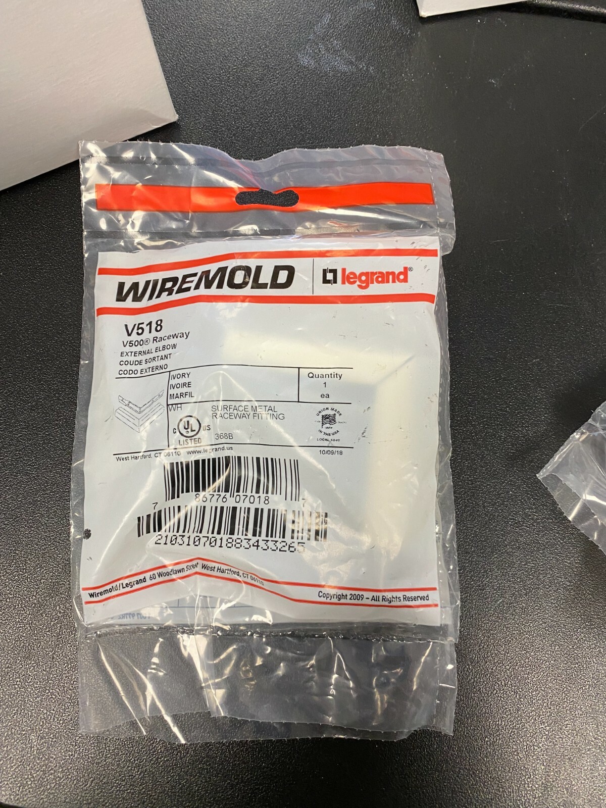 Lot of 8 WIREMOLD LEGRAND V518 500 SERIES OUTSIDE ELBOW FITTINGS, IVORY ...