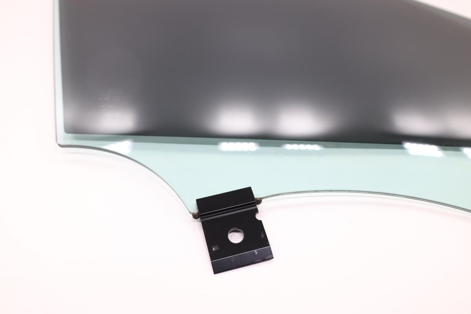 2018 - 2022 LAND ROVER RANGE ROVER FRONT RIGHT SIDE DOOR WINDOW GLASS ...