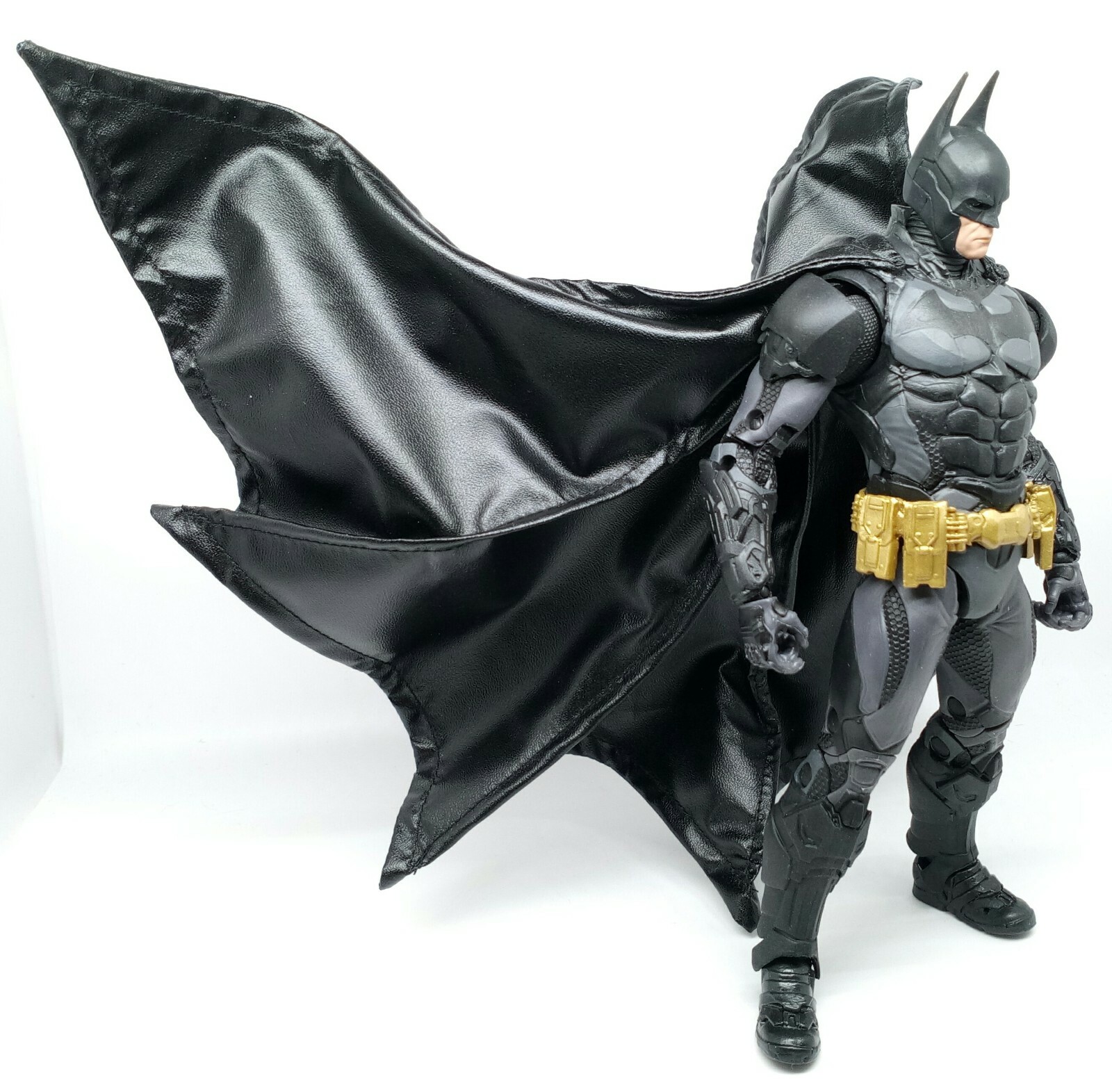 McFarlane Arkham Knight Batman Dedicated Wire Black Faux Leather Cape ...