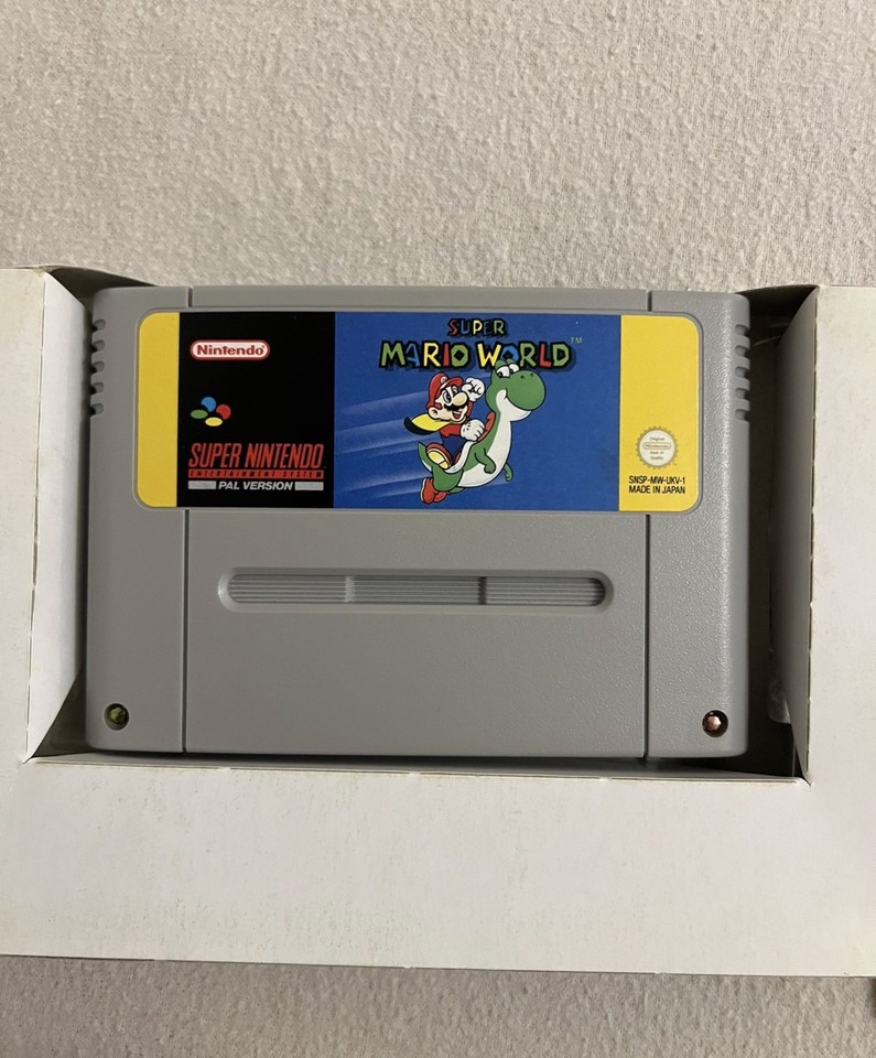 SNES PAL - Super Mario World YELLOW box - Super Nintendo Boxed ...