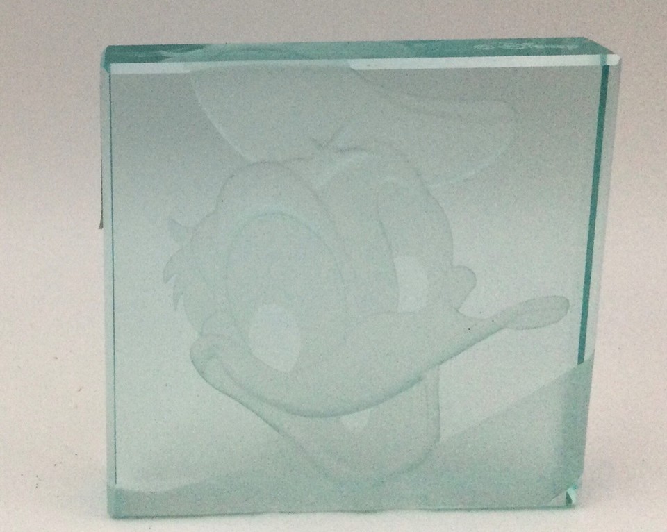 DONALD DUCK Etched Art Glass, Guenther Luna Disney, Paper Weight LE 23/ ...