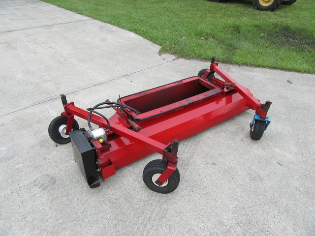 Toro Versa VAC Head Dethacher Flexible Rubber Finger Sweeping Reel ...