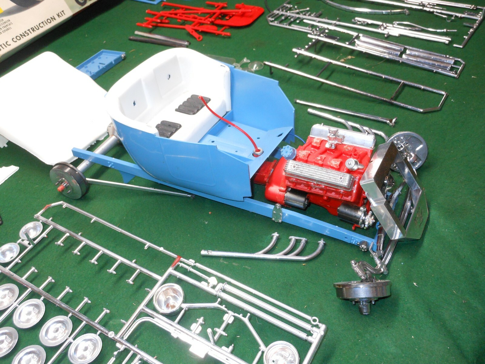 LINDBERG RED DEVIL BOBTAIL T T-BUCKET ROADSTER MODEL KIT--NICE | eBay