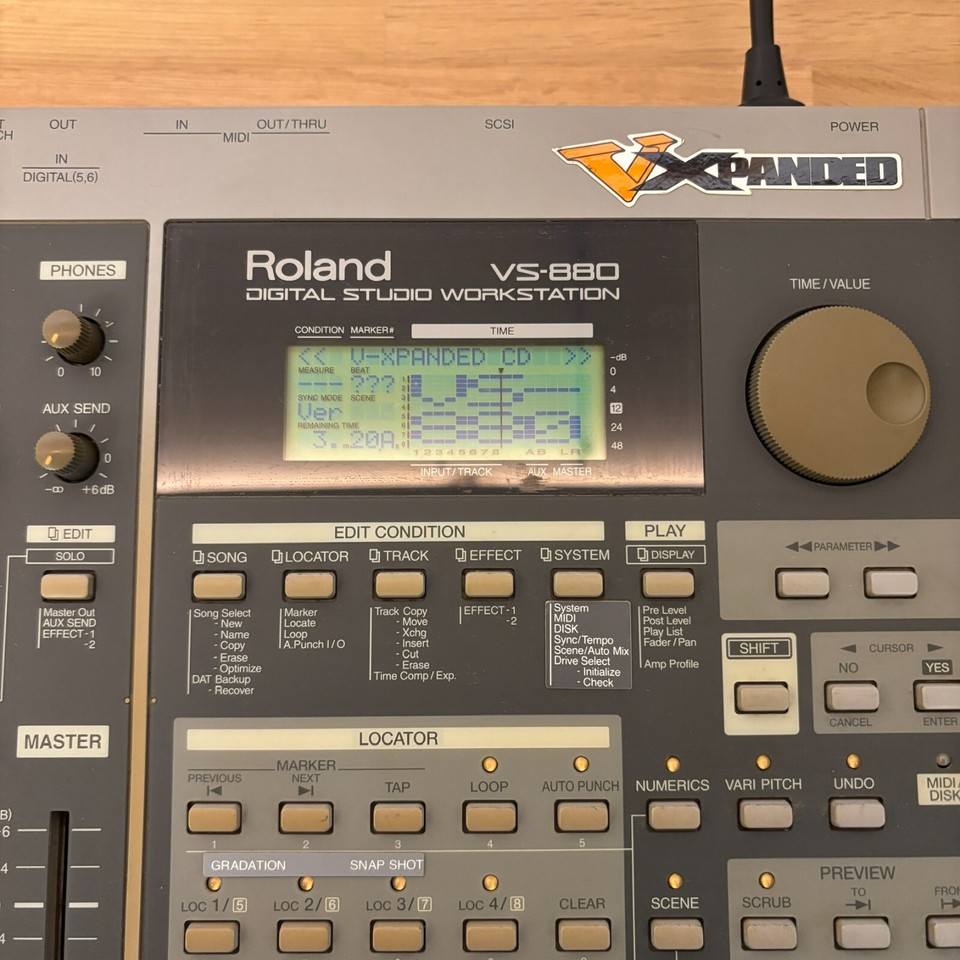 Roland VS-880 Multitrack Recorder Digital Studio Workstation Japan Used ...
