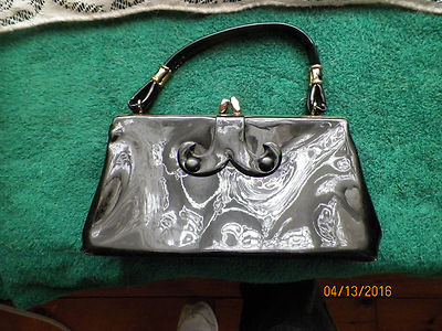 PRISTINE VINTAGE 1960'S BLACK VINYL OR PATENT LEATHER GIRLS PURSE 4 3/4 ...