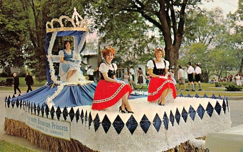 Bavarian Princess Parade Float BAVARIAN FESTIVAL Frankenmuth MI Vintage ...