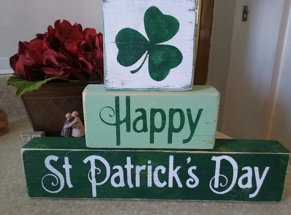 Primitive Sign Happy St Patrick's Day Shamrock Wooden Shelf Blocks ...