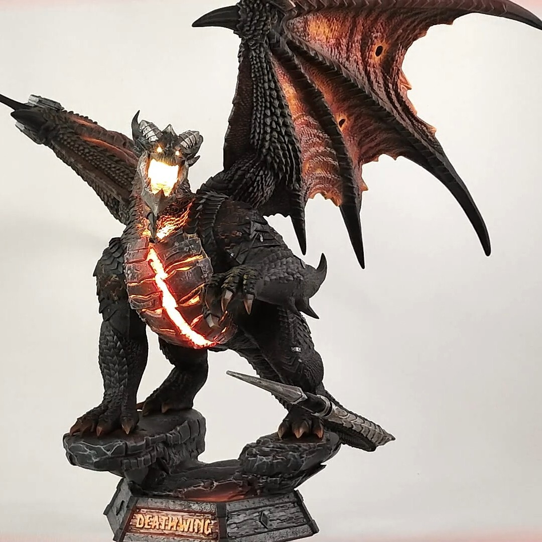 Deathwing figure | Dragon statue | World of Warcraft Neltharion LEDs ...