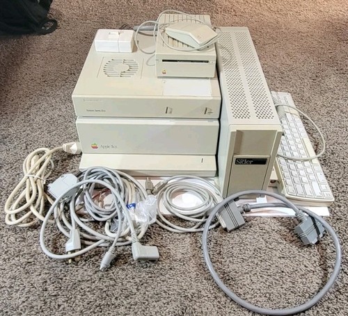 Vintage Apple IIGS Computer A2S6000 W/ Drive, Mouse, & Keyboard Lot ...