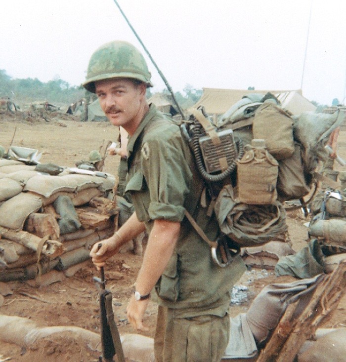 VIETNAM WAR U.S. M1 HELMET w/MITCHELL COVER & CAMO FOLIAGE – DATED ‘65 ...