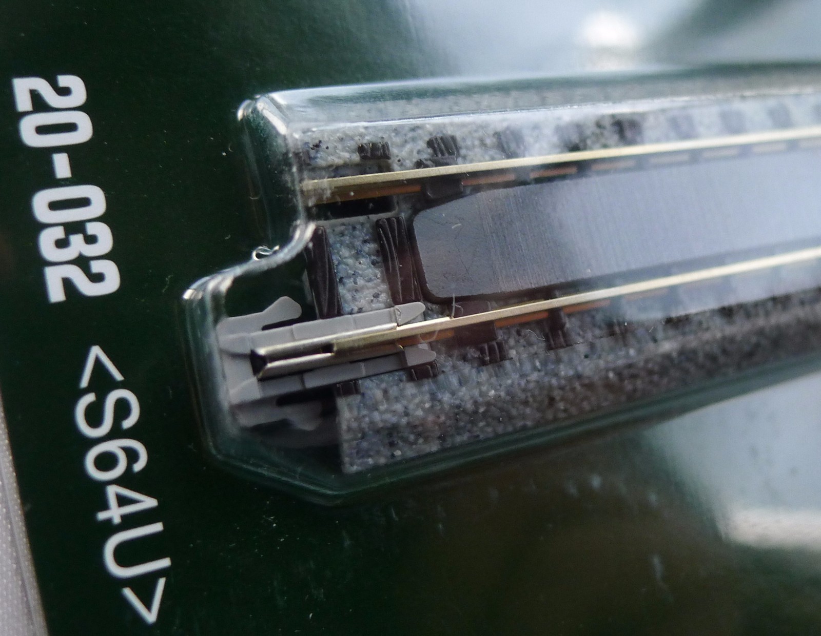 Kato 20-032 Unitrack 64mm 2 1/2" Uncoupler Track S64U N Scale | eBay