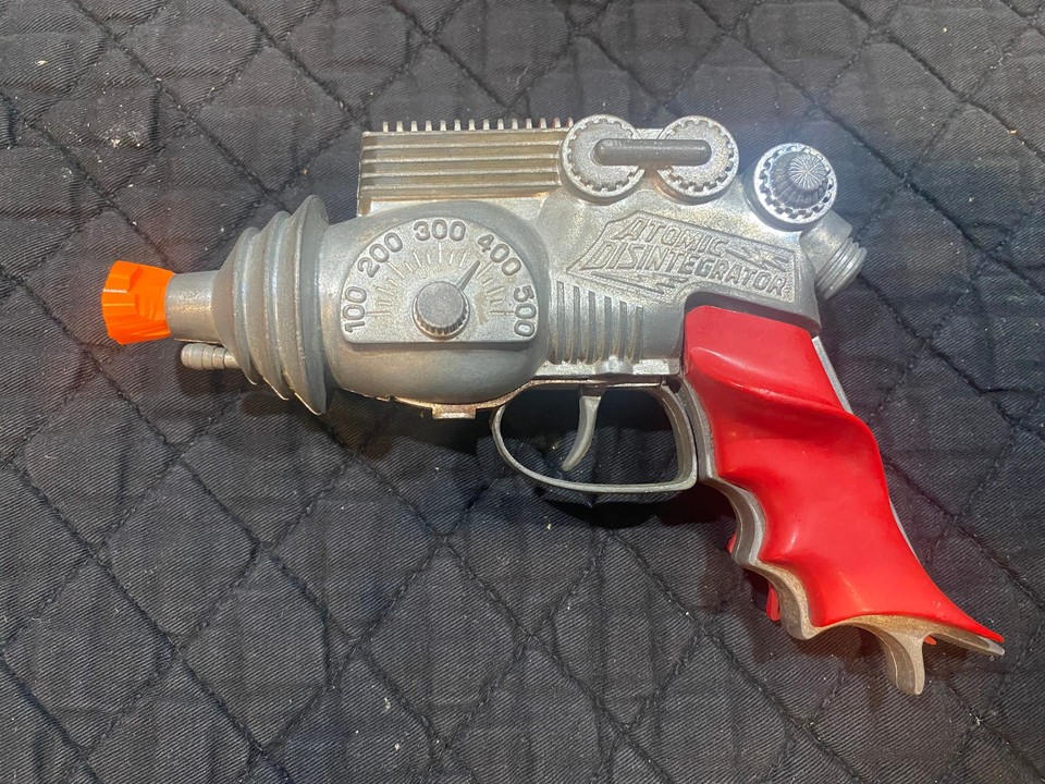 Vintage 1950s Hubley Atomic Disintegrator Space Ray Cap Gun With Barrel ...