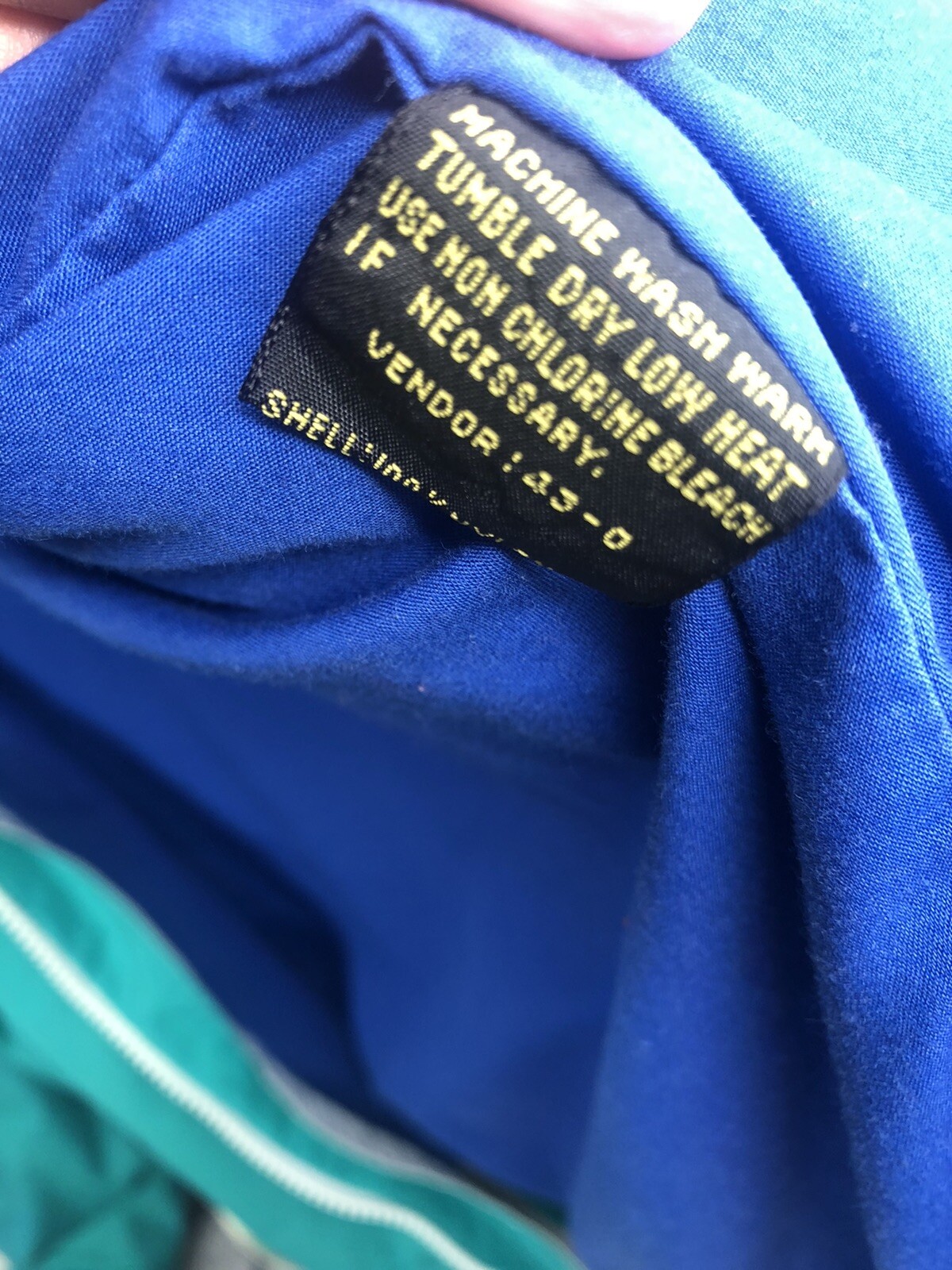 Vintage Levi's Thunder River Blue Teal Colorblock Win… - Gem