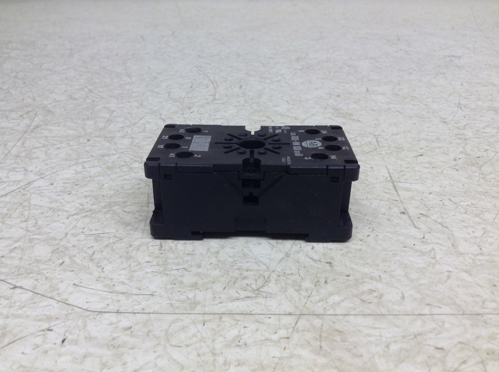 Allen Bradley 700-HN100 Relay Base 8 Pin Socket 700HN100 Ser B (TB) | eBay