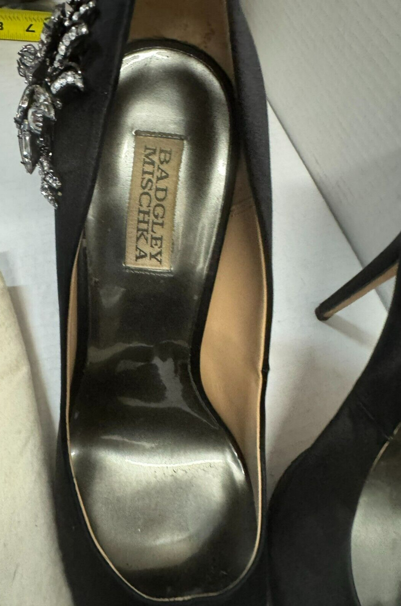 Badgley Mischka Kiara Black Satin Rhinestone Women's Pump Badgley Mischka Kiara Black Satin Rhinestone Women's Pump