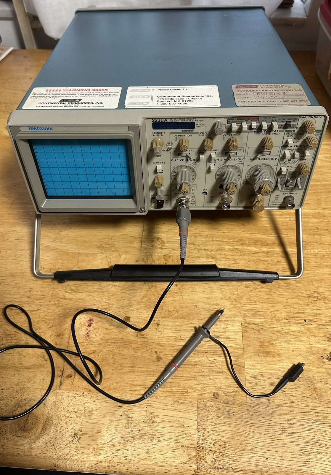 Tektronix 2236A 100 MHz 2 CHANNEL OSCILLOSCOPE WITH DMM & FREQUENCY ...