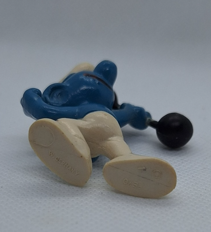 Schtroumpfs – Smurf – Hefty Smurf (Barbell, No Shirt) – 1972 – Peyo ...