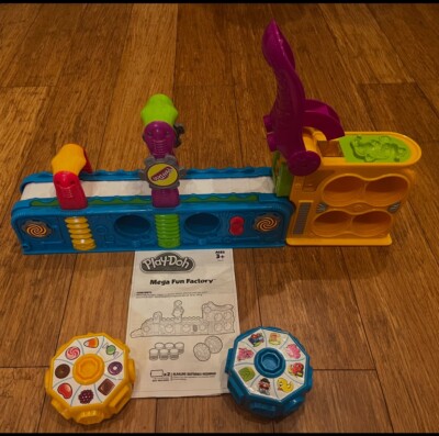 *RARE* PLAY-DOH Mega Fun Factory Motorized Conveyor Set. COMPLETE SET ...