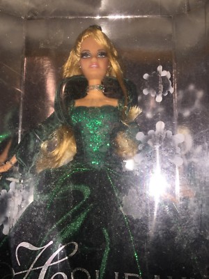 Special 2004 Edition Holiday Barbie Collector B5848 Green Velvet Dress ...