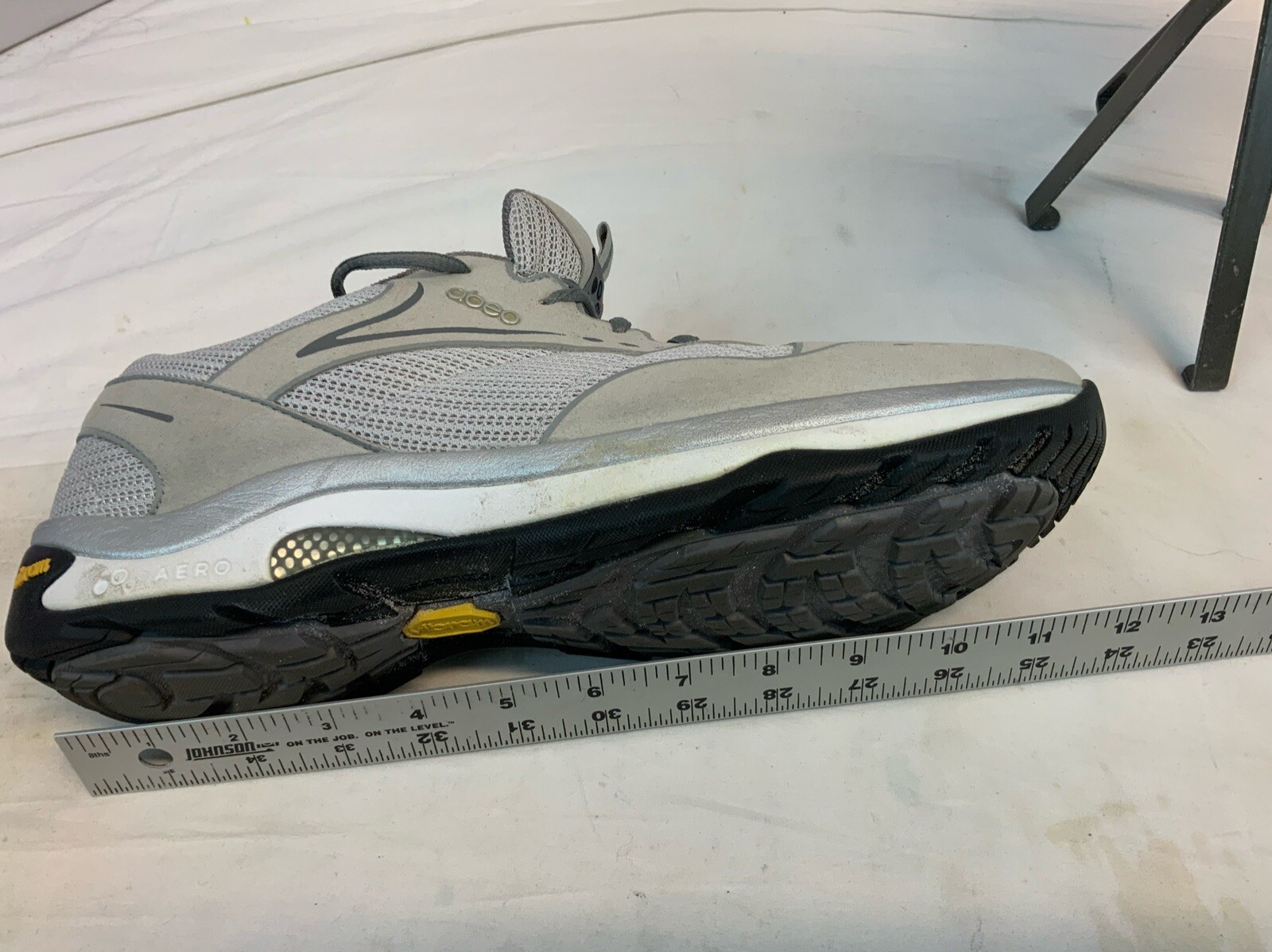 Abeo Aero Athletic Shoes Sz 11.5 W Men Gray Upper Vibram Soles Mint YGI ...