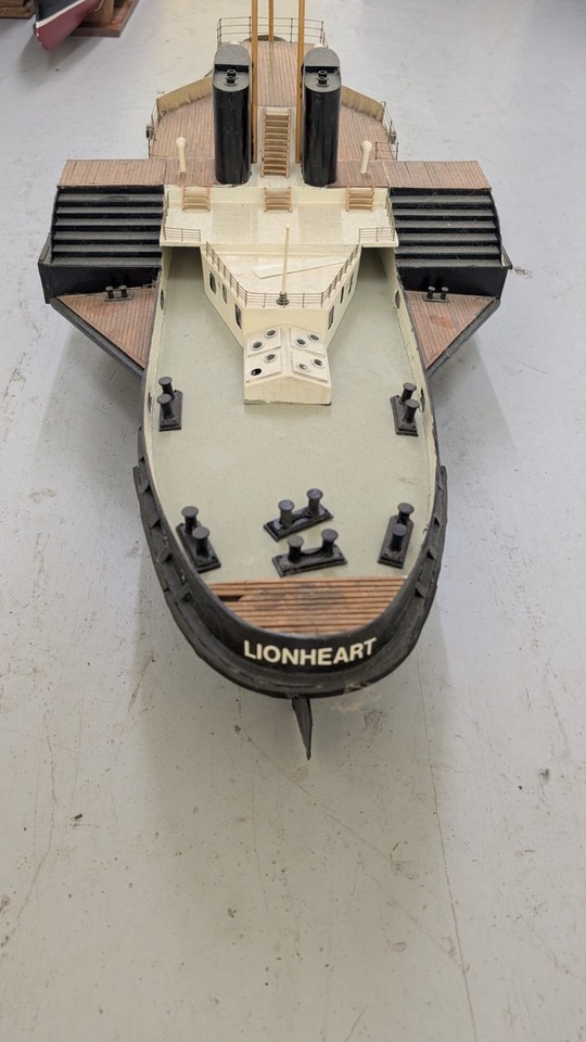 Steam Paddle Tug - Forceful / Lionheart model boat W/ electrics | eBay UK