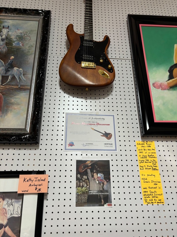 Beverly Hills 90210 (1990-2000), Luke Perry Levinson Blade Electric ...