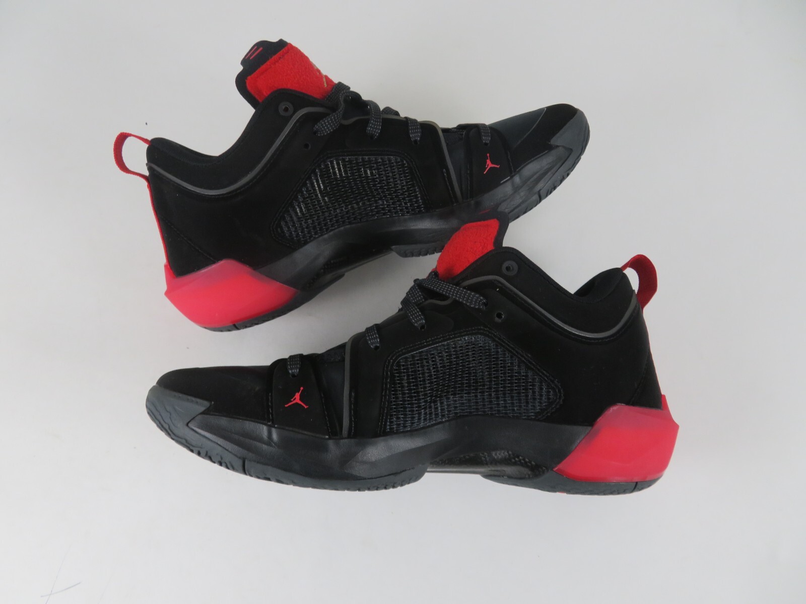 Nike Air Jordan 37 XXXVII Low Bred Black Red Stunt Me… - Gem