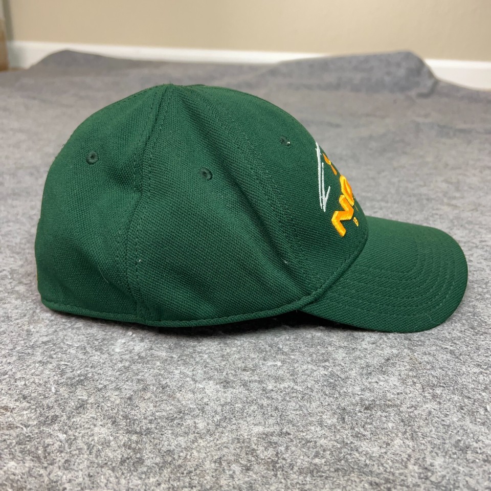 North Dakota State Bison Mens Hat Medium Flex Green Cap NDSU Under ...