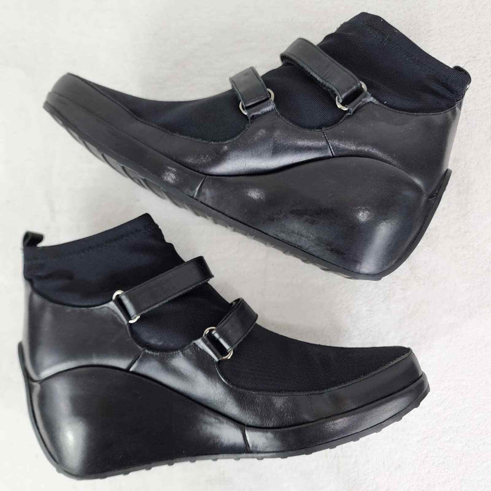 Stephane Kelian Y2K Carluce Black Leather Wedge Molde… - Gem