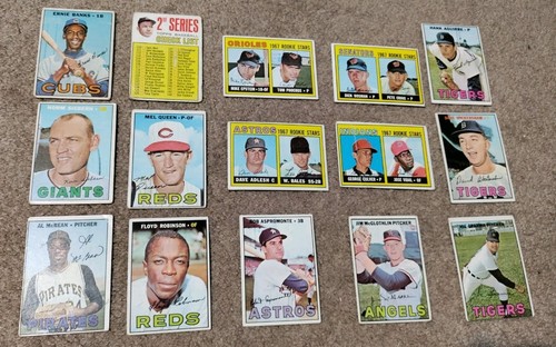 1967 TOPPS BASEBALL LOT OF 15 - Ernie Banks, Mickey Mantle CL, Rookies ...