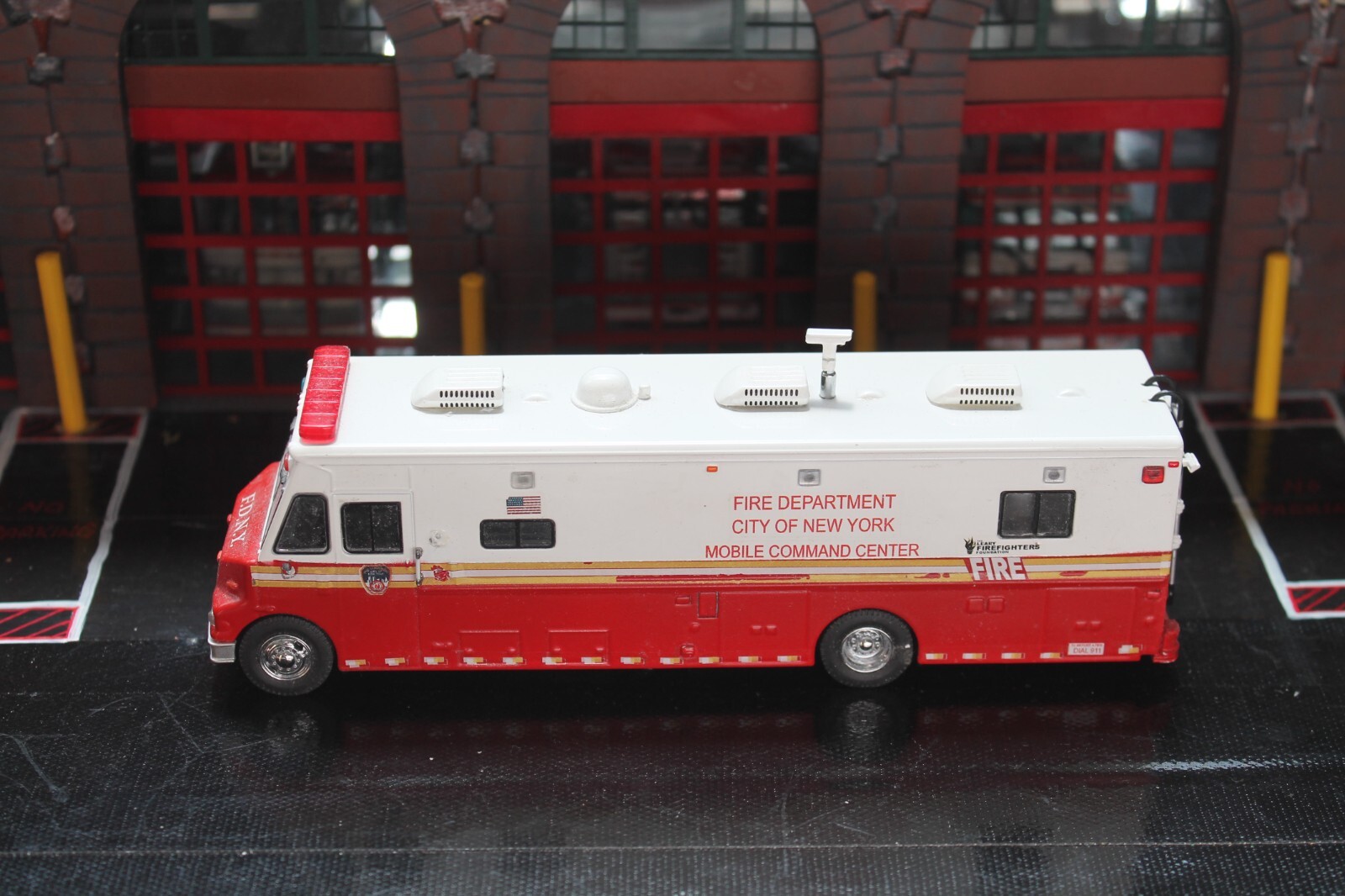 Code 3 Custom FDNY Command Post - Kitbash Fire Rescue RARE! | eBay