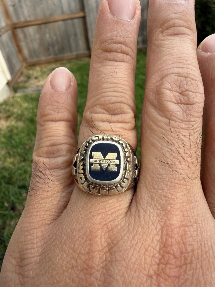 Michigan Wolverines Class Ring | eBay