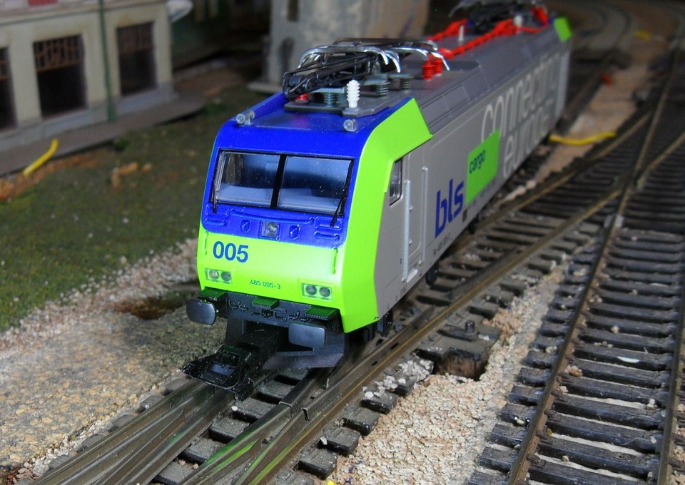Trix HO BLS 22085 class 485 "Connecting Europe" EP V Digital and Sound ...