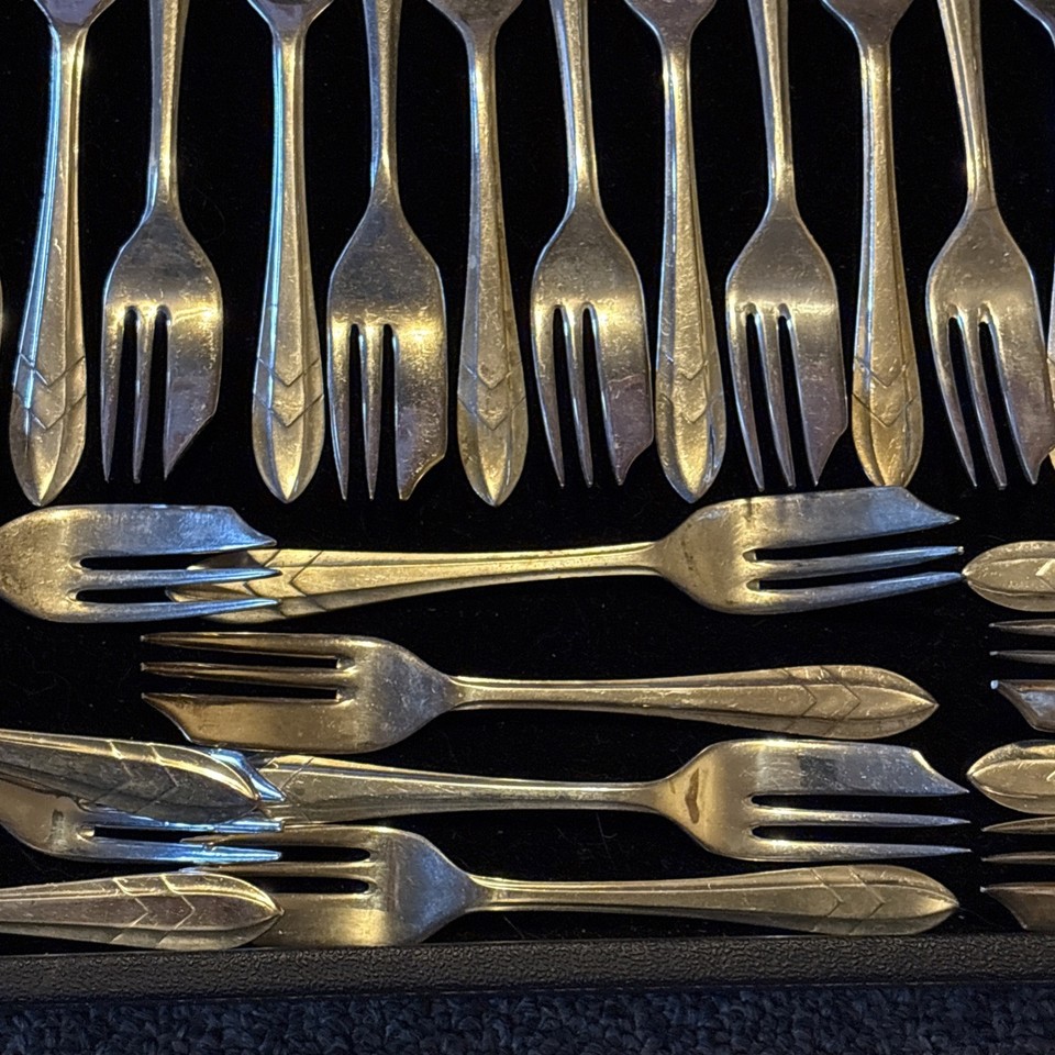 Pastry Dessert fish Forks F.G. EPNS Sheffield England Set of 34 Loxley ...